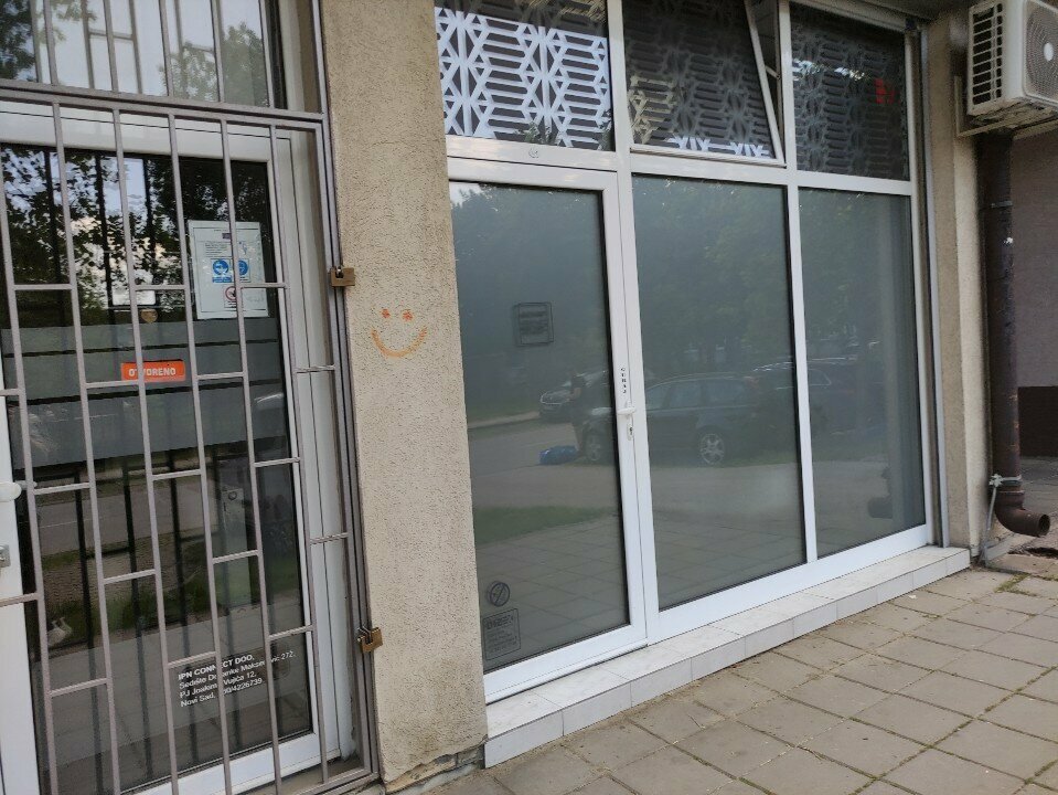 Oto aksesuarları Dizex, Novi Sad, foto
