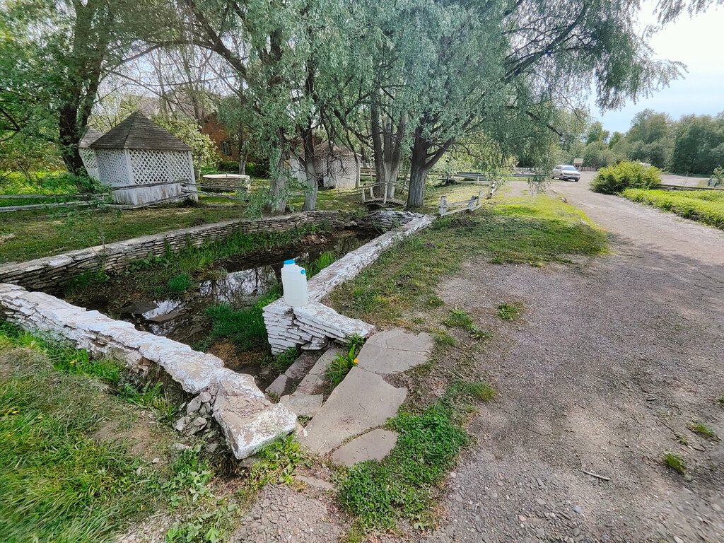 Pınar, çay Spring, stream, Başkurdistan, foto