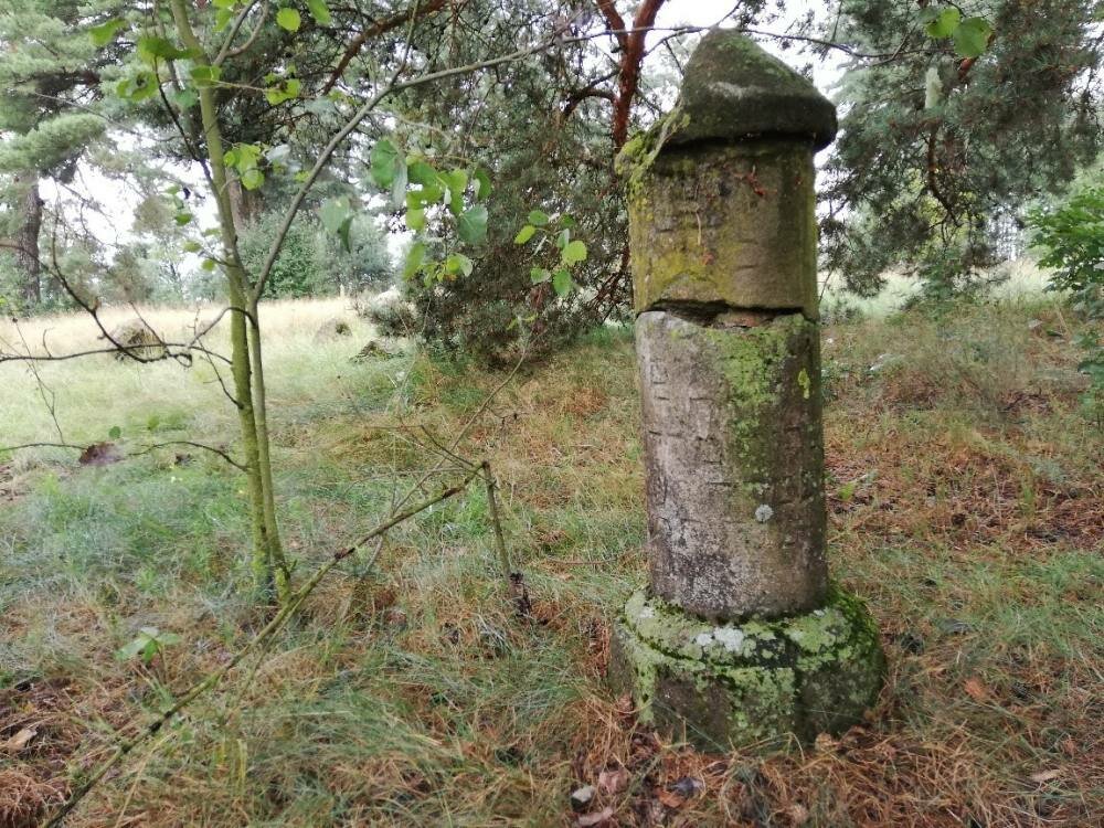 Mezarlıklar Staryja jawrejskija mogilki, Minskaya oblastı, foto