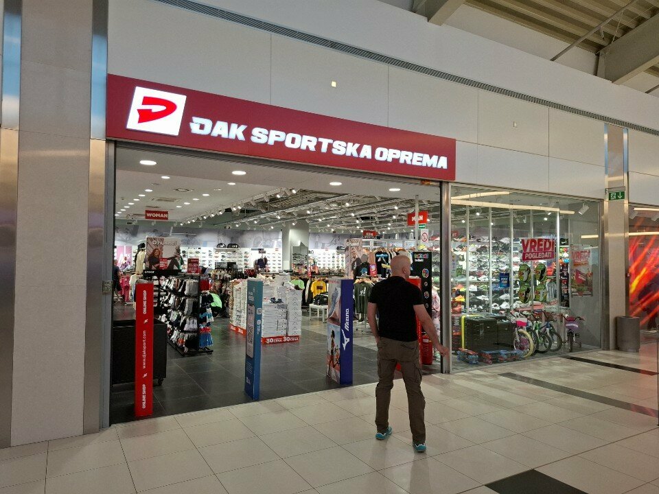Spor mağazaları Đak Sport, Novi Sad, foto