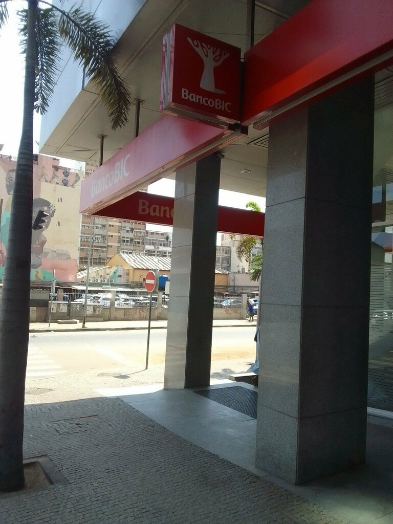 Banka Banco bic, Loanda, foto