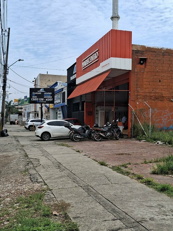 Devlet kurumları ve bakanlıklar Madecentro Cali Sur, Cali, foto