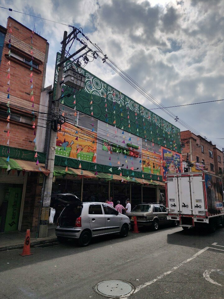 Süpermarket Mercalider, Medellin, foto