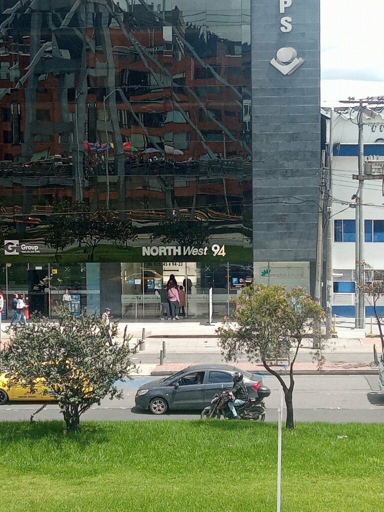Sosyal yardım kuruluşları Edf. North West 94, Bogota, foto
