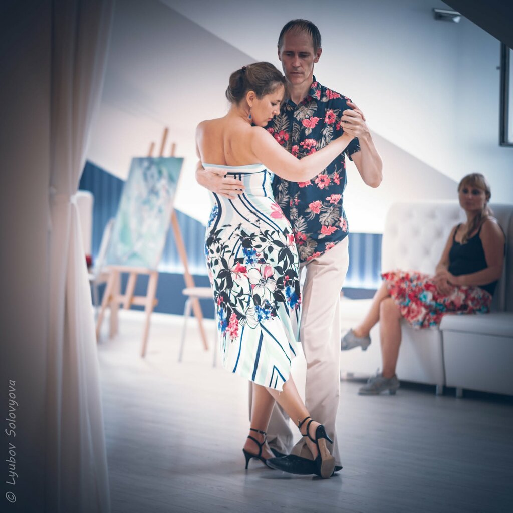 Dans okulları Argentine tango club, Pskov, foto