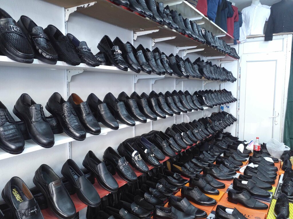 Giyim mağazası Geyim ve ayaqqabi, Bakü, foto