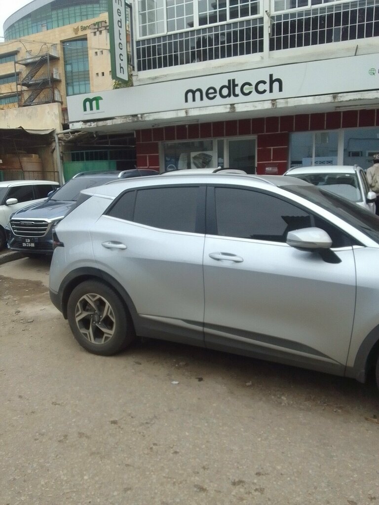 Yönetim ofisi Medtech Tecnologia, Loanda, foto