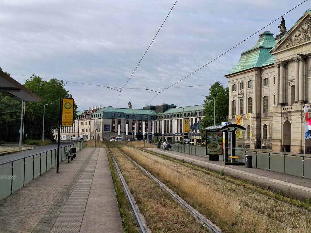 Toplu taşıma durağı Dresden Palaisplatz, Dresden, foto