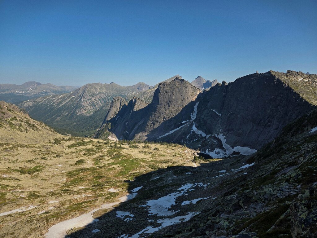 Dağ geçidi Перевал норильского клуба туристов, Krasnoyarski krayı, foto
