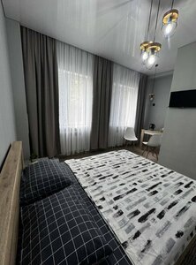 Нова (Revolyutsionnaya ulitsa No:40), otel  Buguruslan'dan
