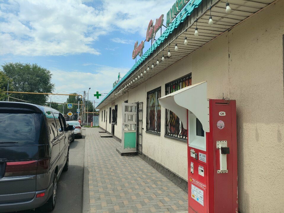 Kasap, şarküteri Inkar Sozim, Almatı, foto