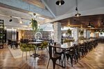 Springboard (Zimnyaya Street No:27), kafe  Yekaterinburg'dan