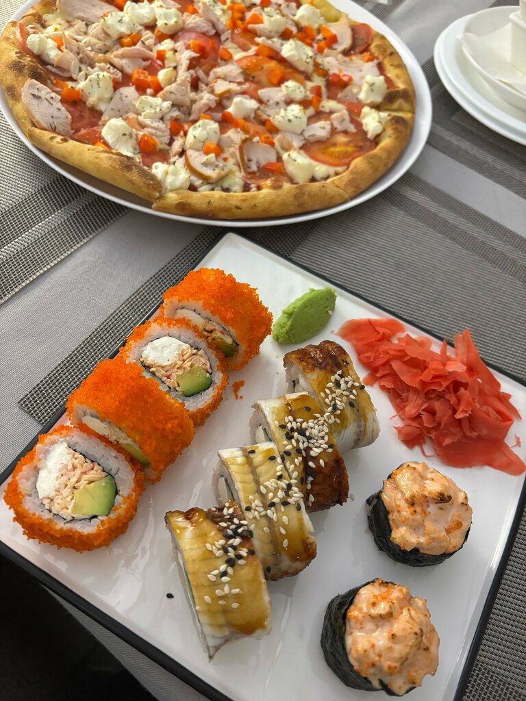 Kafe Rolls & Pizza, Perm, foto