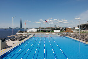 Флагшток (Saint Petersburg, Krestovsky Island), spor ve eğlence merkezi  Saint‑Petersburg'dan