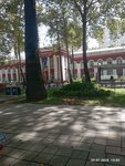 Tacikistan Cumhuriyeti Savunma Bakanlığı (Bokhtar Street No:59), devlet kurumları ve bakanlıklar  Duşanbe'den