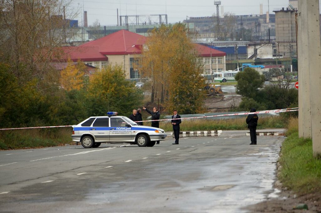 Unutulmaz olayların yeri Березниковский провал № 4 в районе кольцевой развязки, Berezniki, foto