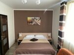 Primorskiy Guest House (Primorskaya ulitsa No:23), otel  Zelenogradsk'tan
