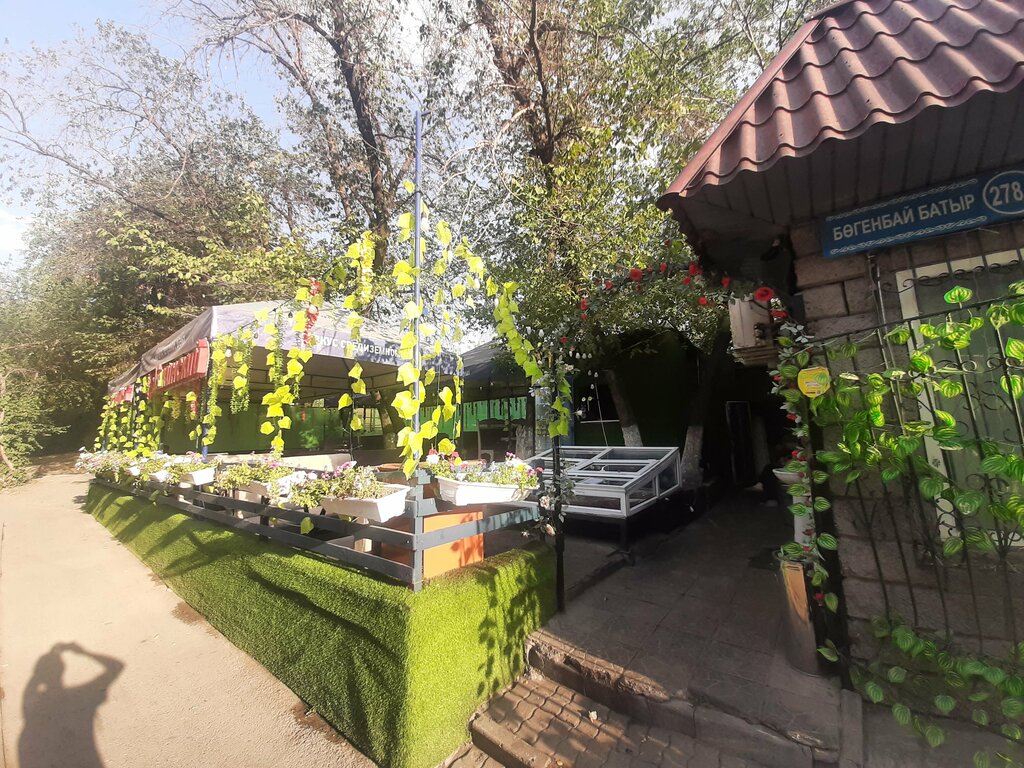 Kafe Baku Shashlik, Almatı, foto