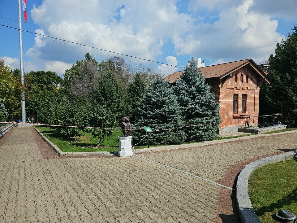 Devlet kurumları ve bakanlıklar Хабаровский краевой парк имени Н.Н. Муравьёва-Амурского, Habarovsk, foto