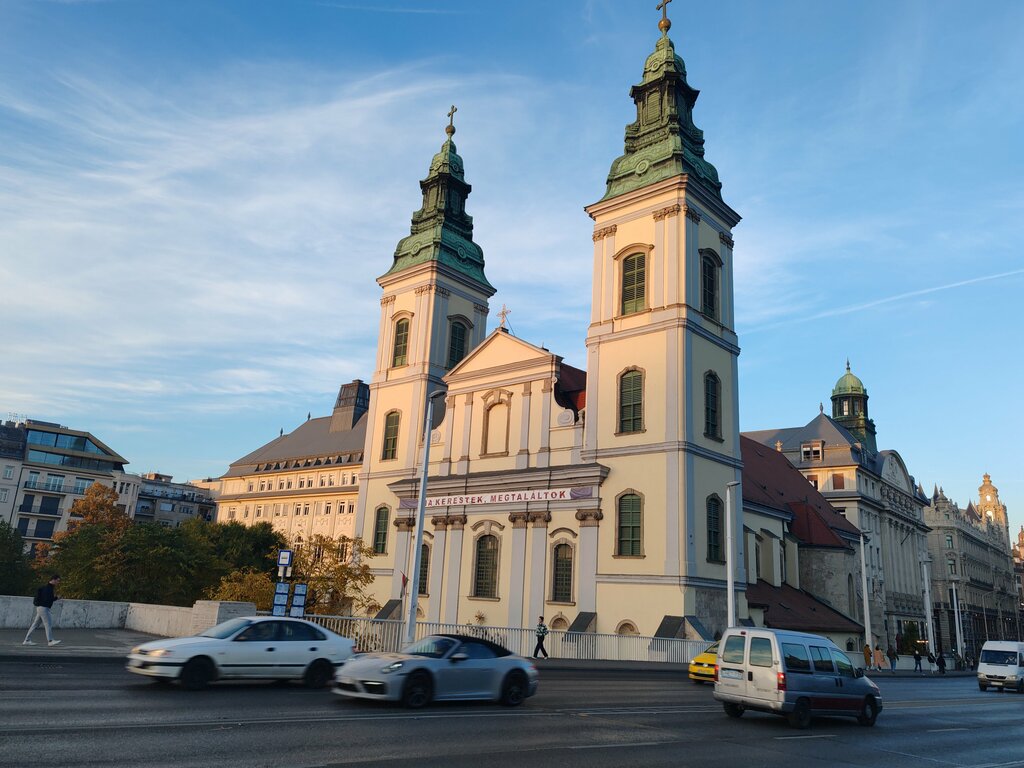 Katolik kiliseleri The Main Parish Church of the Assumption, Budapeşte, foto