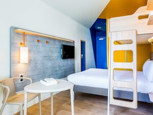 ibis budget Paris Gennevilliers (Île-de-France, Hauts-de-Seine, Gennevilliers, Avenue des Louvresses, 5), otel