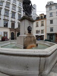 Mosesbrunnen (Franziskanerplatz No:1, Wien), çeşme  Viyana'dan