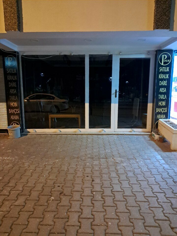 Emlak ofisi P Emlak, Ankara, foto