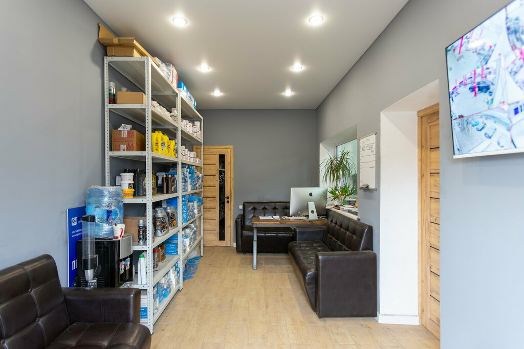 Otomobil servisi Joy Performance, Astrahan, foto