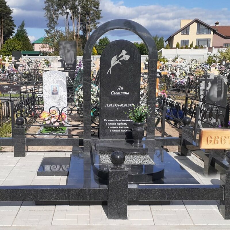 Heykel ve mezarlık taşı üreticileri Данила-Мастер, Ufa, foto