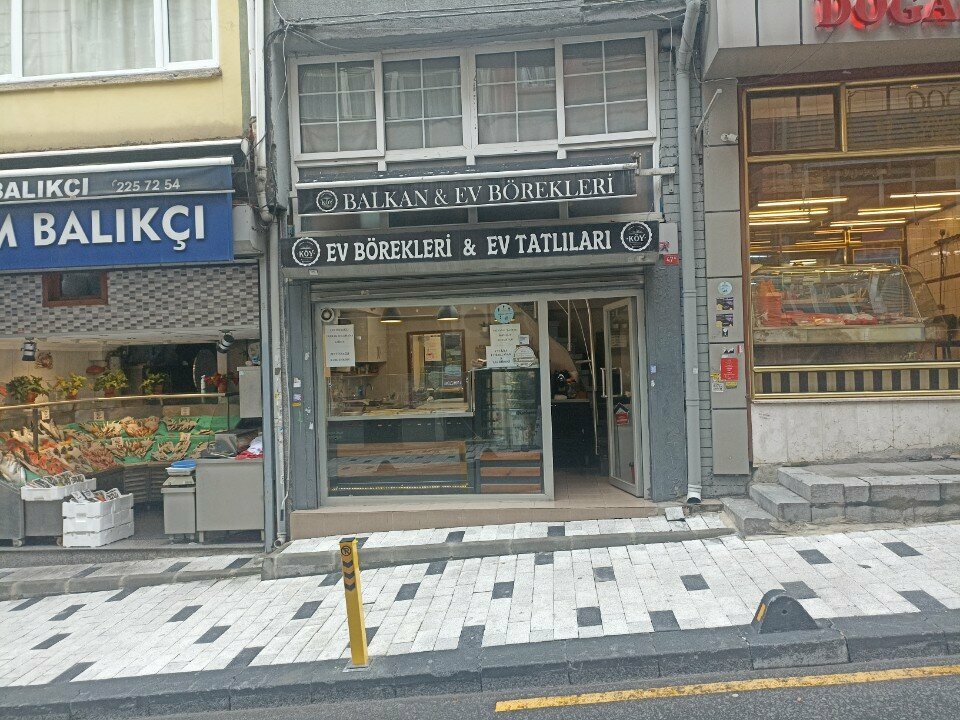 Şekerleme tatlı ve pastacılık ürünleri Balkan Ev Börekleri, İstanbul, foto