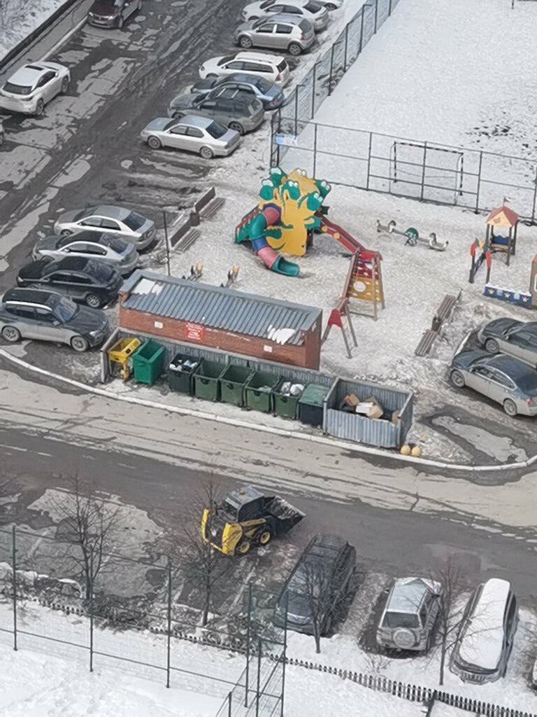 Çöp alanları Trash and garbage disposal area, Novosibirsk, foto