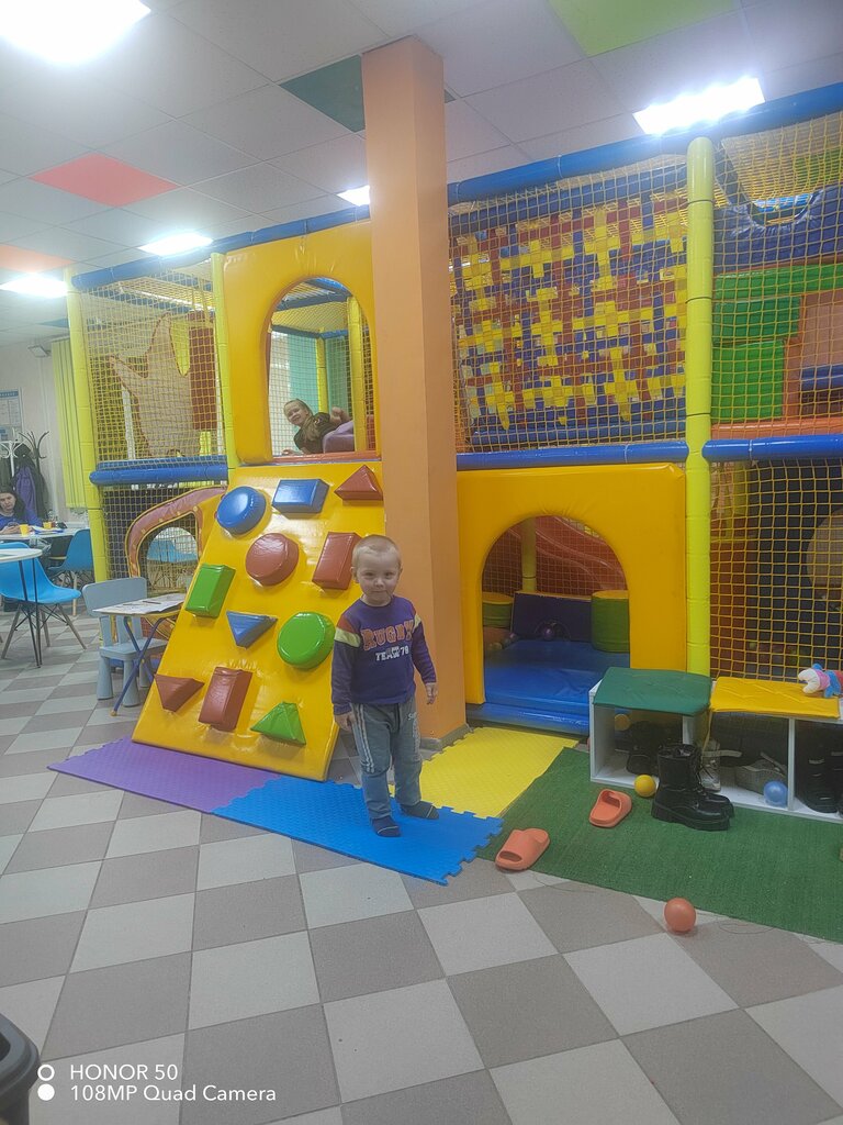 Oyun odası Детское развлекательное кафе, Volosovo, foto