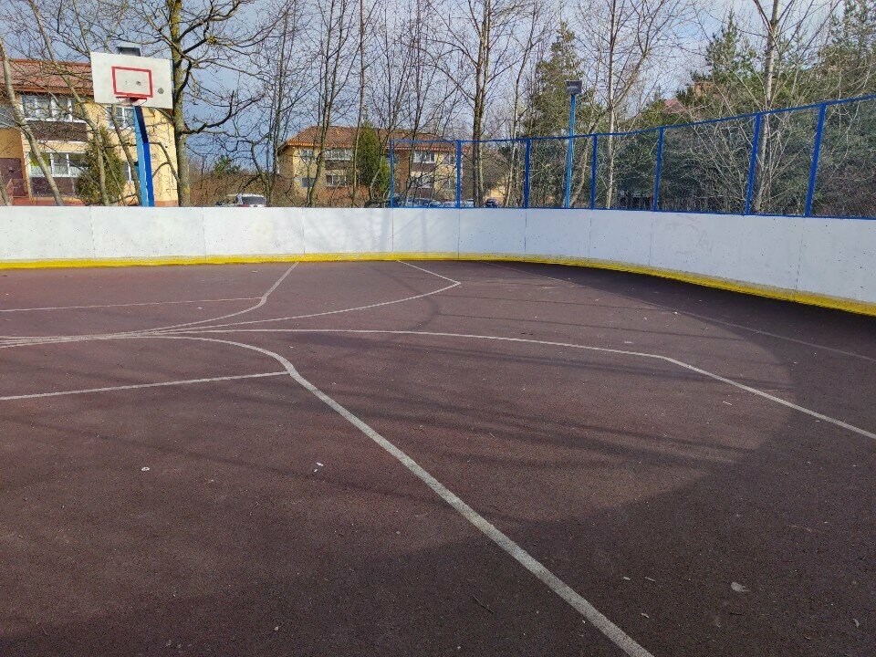Buz pateni pistleri Ice rink, Puşkin, foto