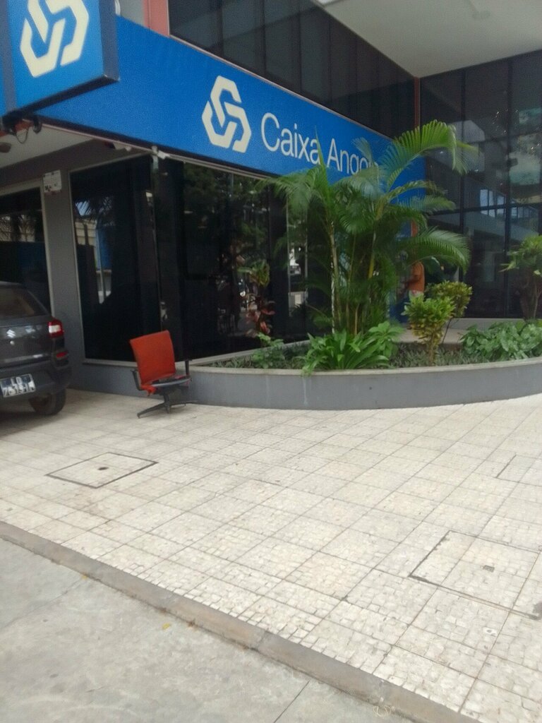 Banka Caixa Angogola, Loanda, foto