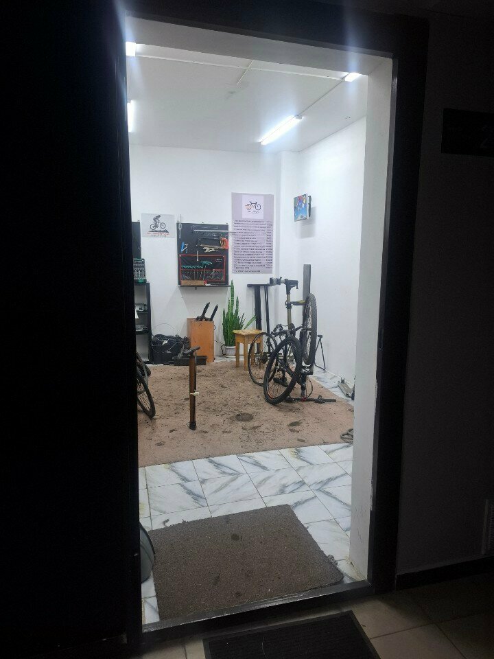 Bisiklet tamircileri Solution, Astana, foto