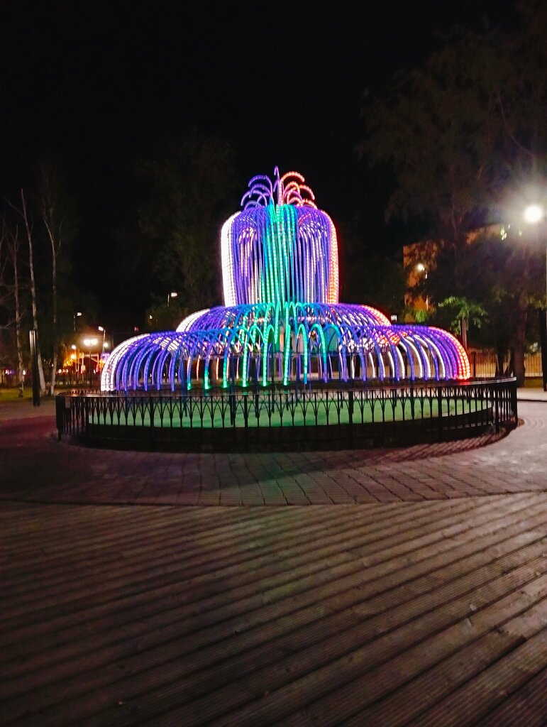 Turistik yerler Фонтан, Kurgan, foto
