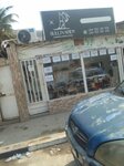 Sulli vandy (Luanda, Avenida Revolução de Outubro), ayakkabı mağazaları  Loanda'dan