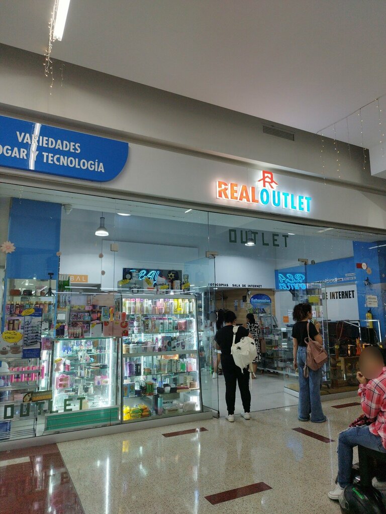 Hediyelik eşya mağazaları Real Outlet, Medellin, foto