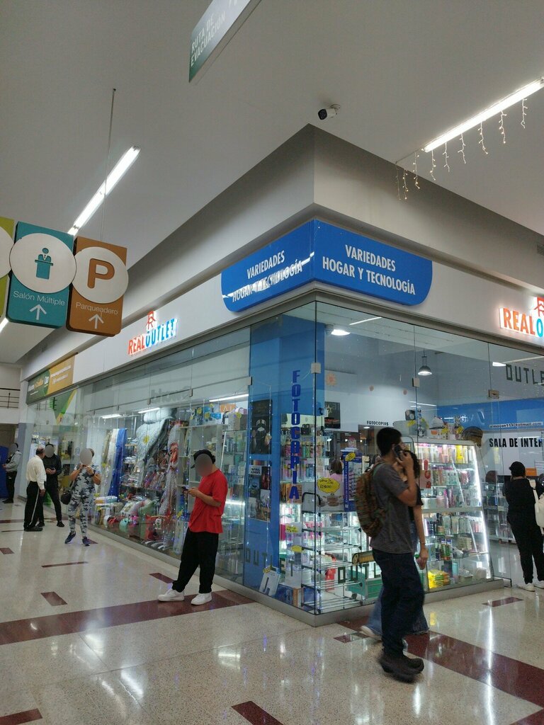 Hediyelik eşya mağazaları Real Outlet, Medellin, foto