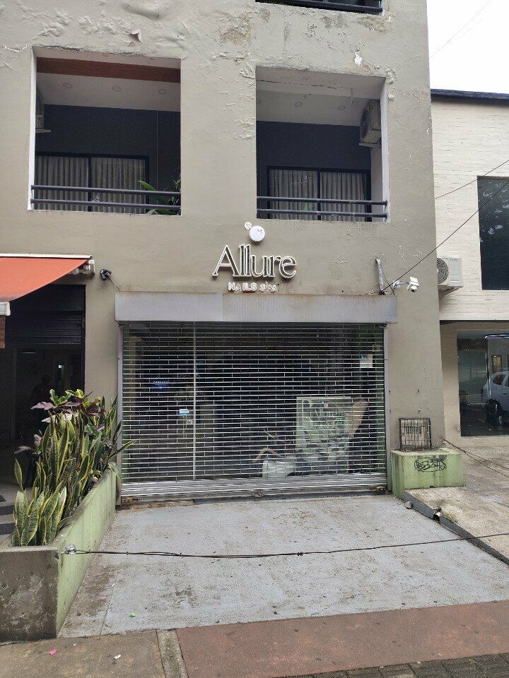 Manikür-pedikür Allure Nails SPA, Medellin, foto