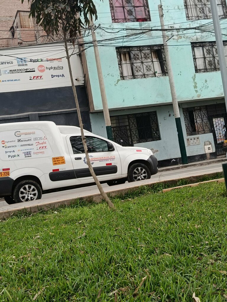 Tekne, kayık, yat Oleohidraulics Services S. A. C., Lima, foto