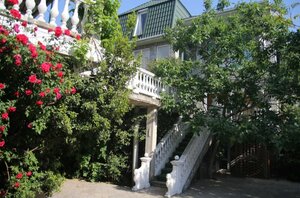 Лазурный берег (Советская улица No:45, посёлок городского типа Симеиз), otel  Kırım Cumhuriyeti'nden