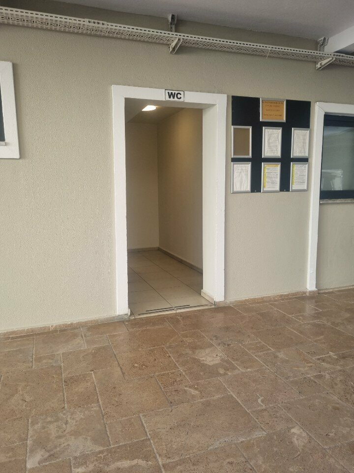 Tuvalet Tuvalet, Fethiye, foto