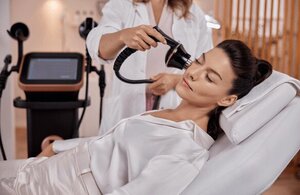 Usak Hairfree Lazer Epilasyon Merkezi (Uşak, Uşak Merkez , Kurtuluş Mah., 2. Burçak Sok., 4B), güzellik salonu  Uşak'tan