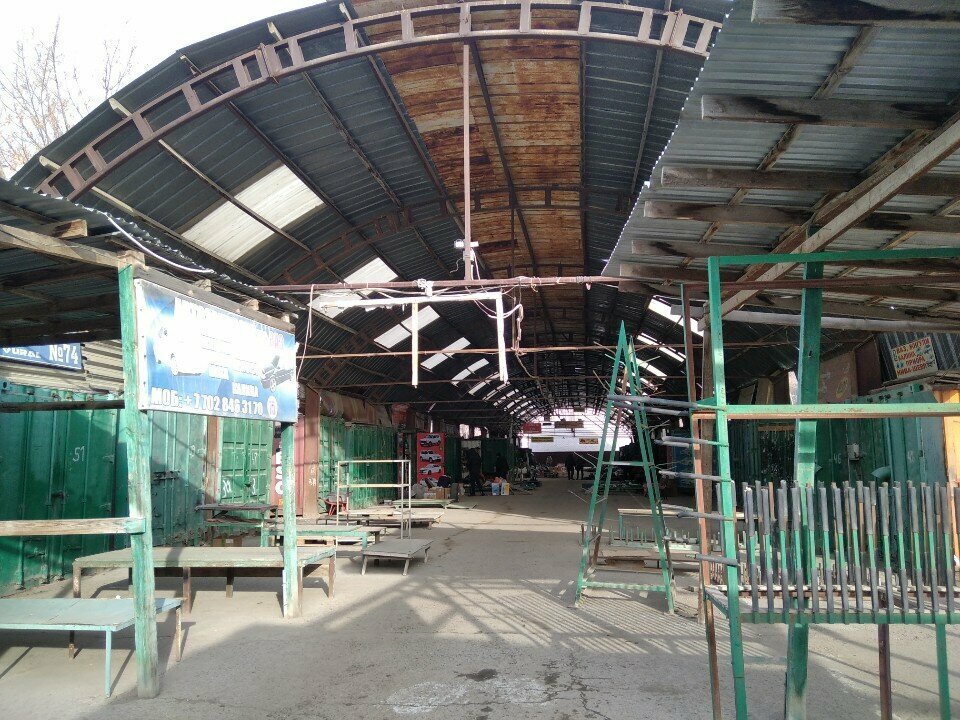 Otomobil yedek parçaları Spare parts trade pavilion, Atırav, foto