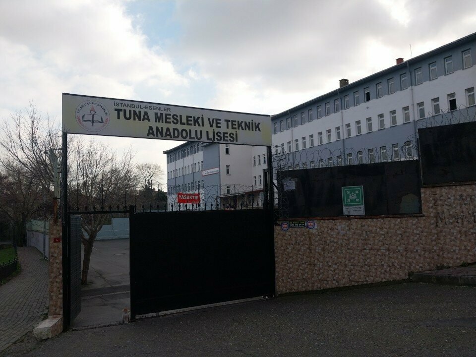 Fen lisesi, sosyal bilimler lisesi Esenler Tuna Mesleki Ve Teknik Anadolu Lisesi, İstanbul, foto