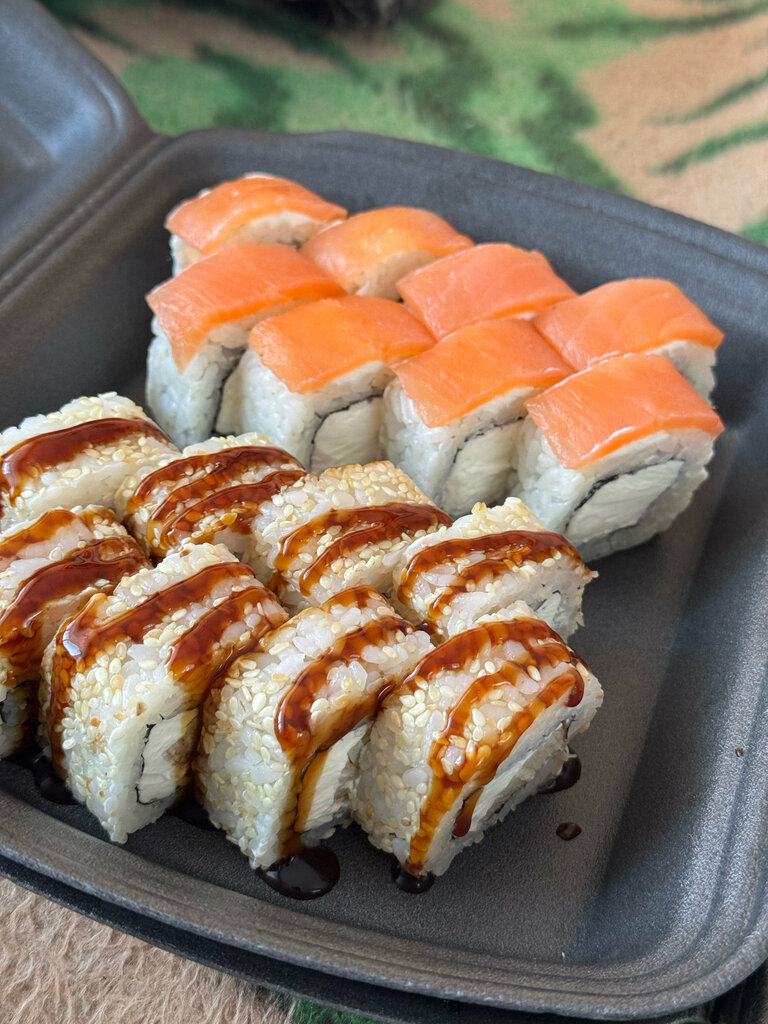 Suşi ve asya ürünleri Токио, Prokopyevsk, foto