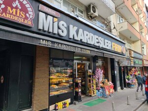 Mes Kardeşler Unlu Mamülleri (İstanbul, Esenler, Atatürk Cad., 39B), ekmek fırını  İstanbul'dan