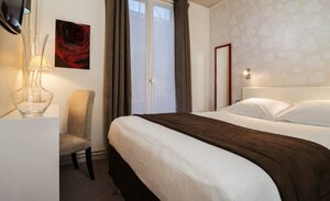 Hotel Soft (Rue des Vinaigriers No:52b, 10e Arrondissement), otel  Paris'ten
