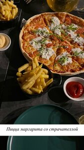 Luna Restopark (Autonomous Republic of Abkhazia, Kheivani Village, Oktyabrskaya ulitsa), restoran  Gagra Bölgesi'nden